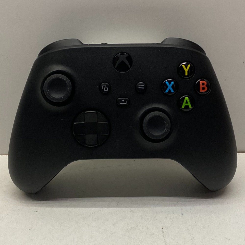 Pre-owned Microsoft Xbox Wireless Controller in Black - Own4Less